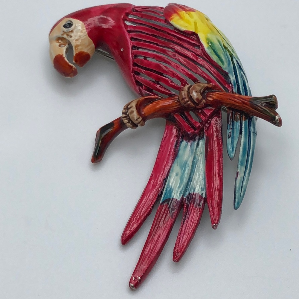 Vintage Colorful Very Detailed Parrot Pin Brooch - Gem